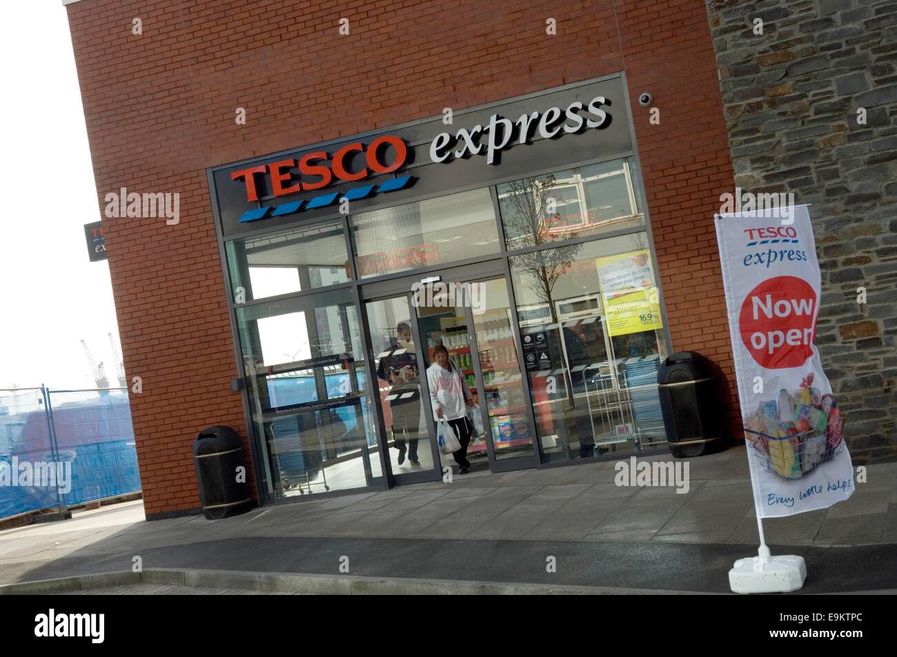 Tesco Express store Stock Photo - Alamy