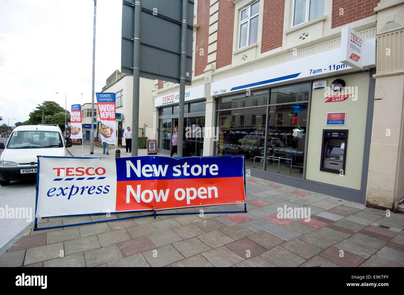Tesco Express store Stock Photo - Alamy