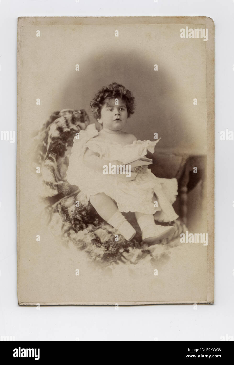 Victorian child hi-res stock photography and images - Alamy