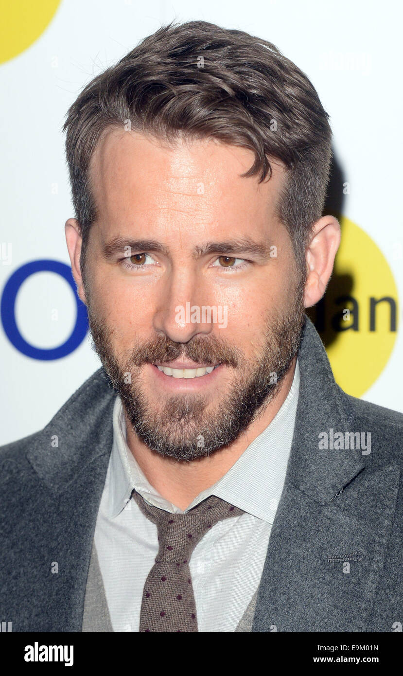 The voices ryan reynolds hi-res stock photography and images - Alamy
