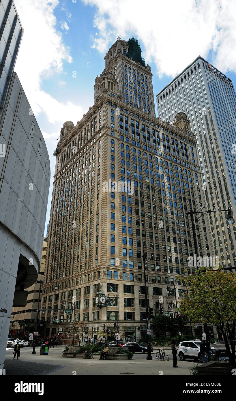 Chicago Architecture / Wacker Drive Stock Photo - Alamy