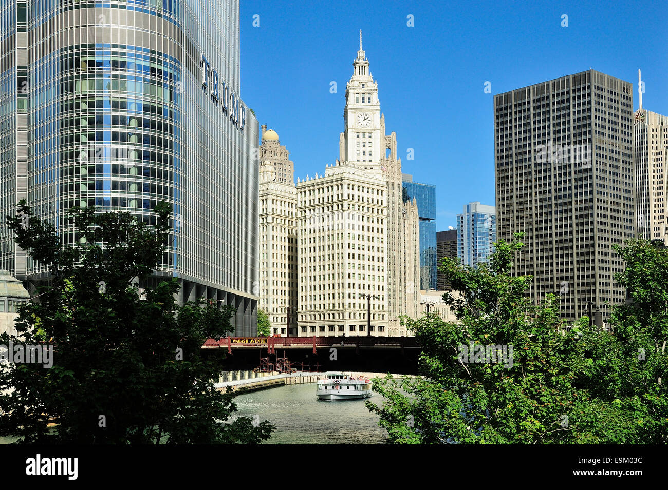 Chicago's historic Wrigley Building and Tribune Tower on the Chicago ...