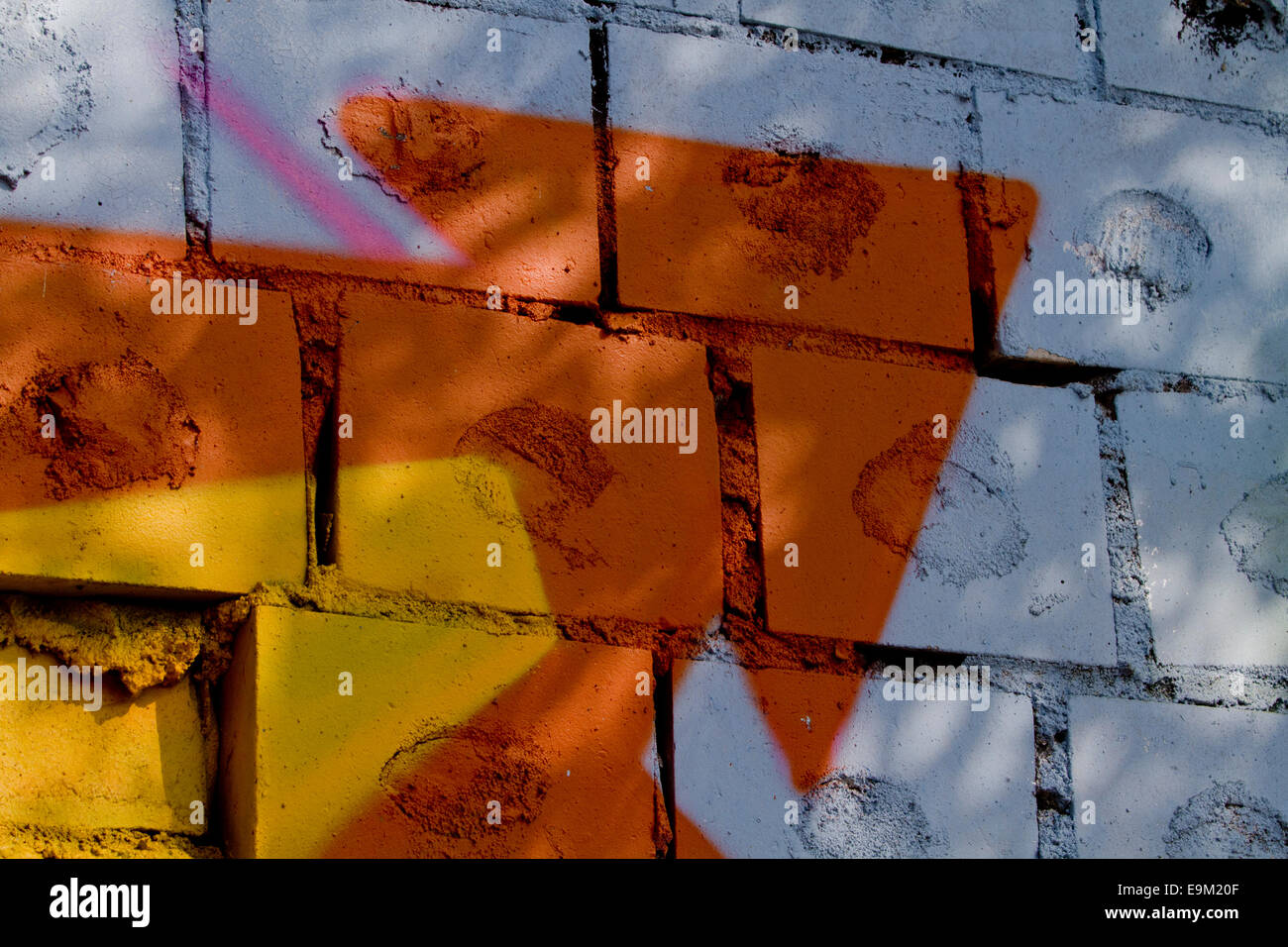 Graffiti arrow hi-res stock photography and images - Alamy