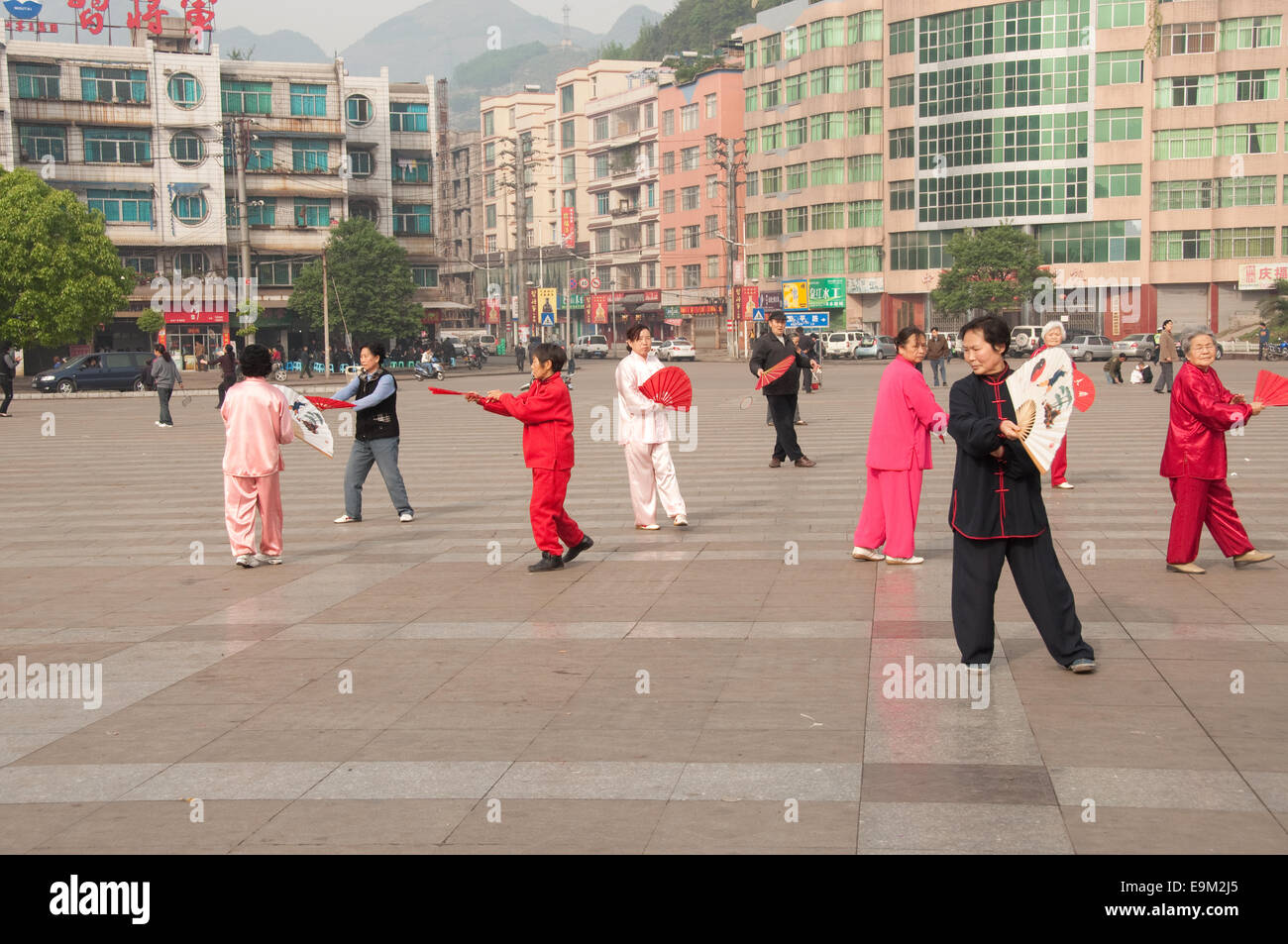 Pink fans hi-res stock photography and images - Alamy