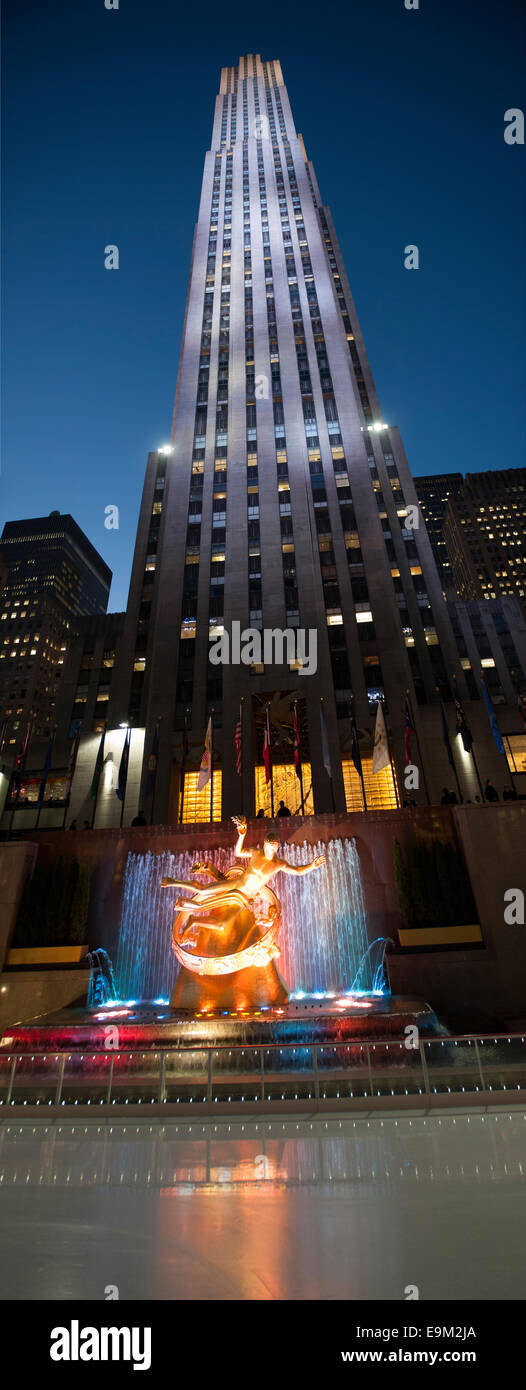 Rockefeller Center Night New York City 30Rock Fall Stock Photo - Alamy