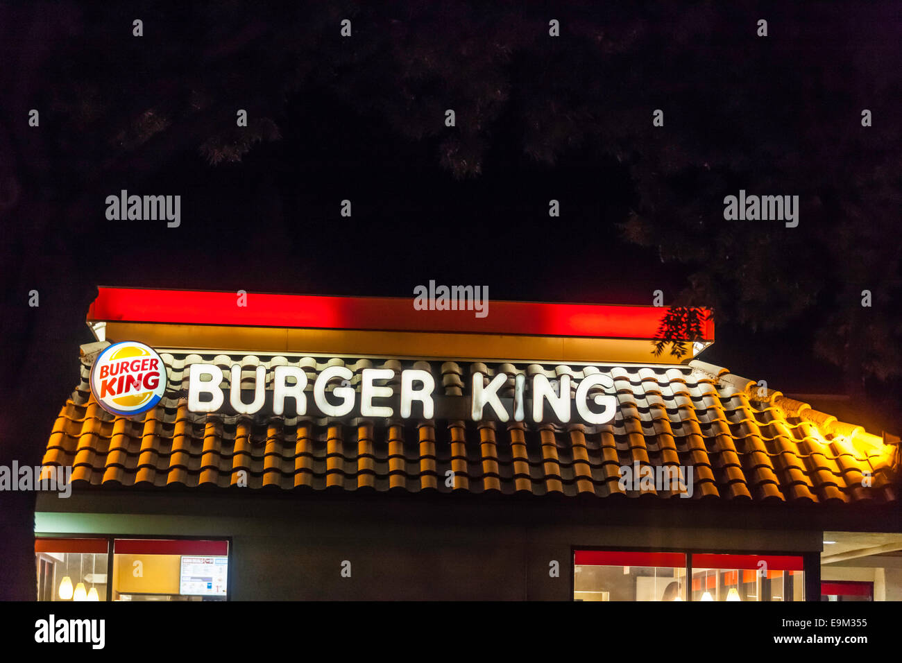 A Burger King Store in Modesto California at night Stock Photo - Alamy