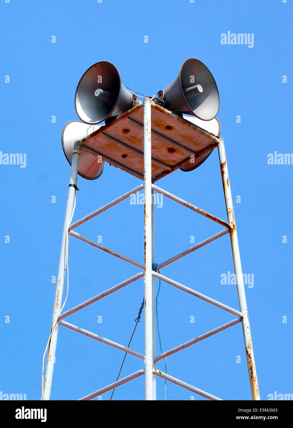 Announcing system hi-res stock photography and images - Alamy