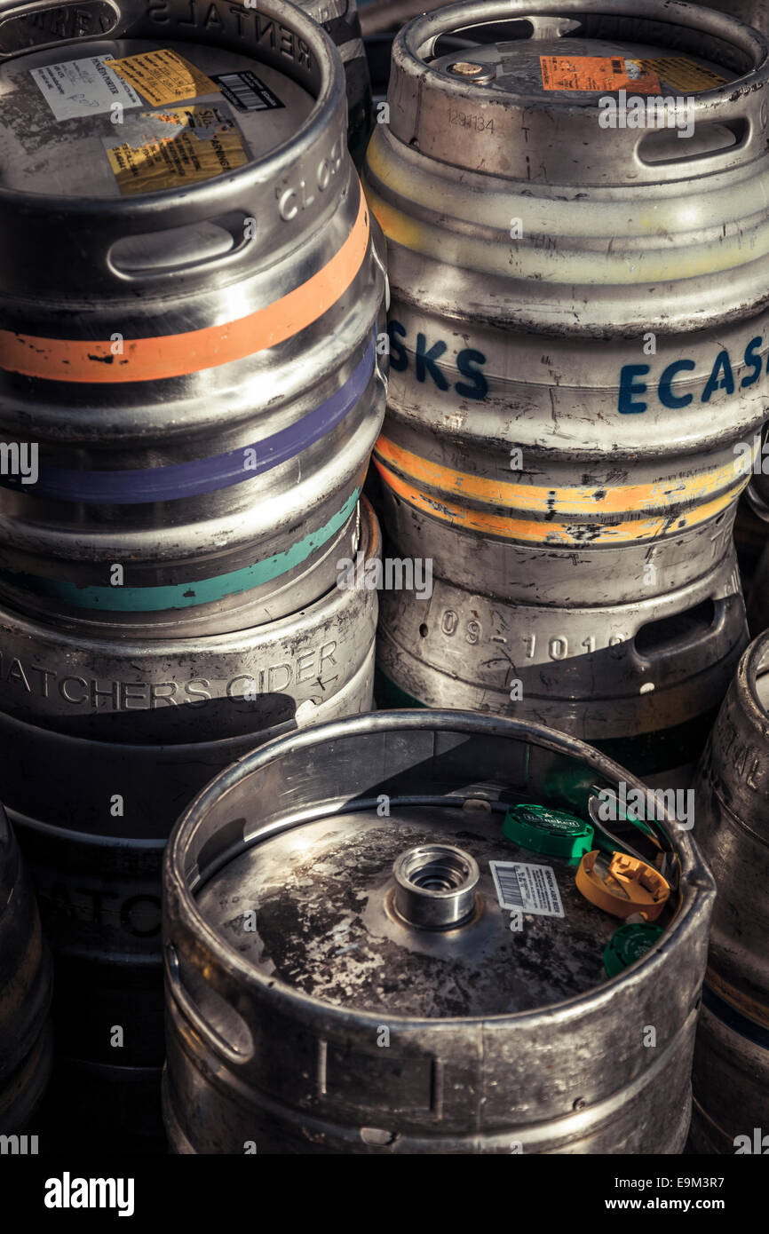 Stack of kegs hi-res stock photography and images - Alamy
