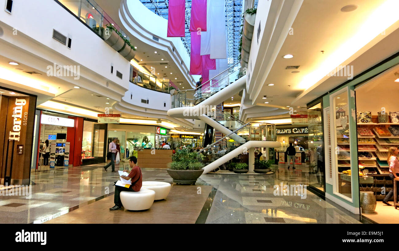 Brasilia shopping mall hi-res stock photography and images - Alamy