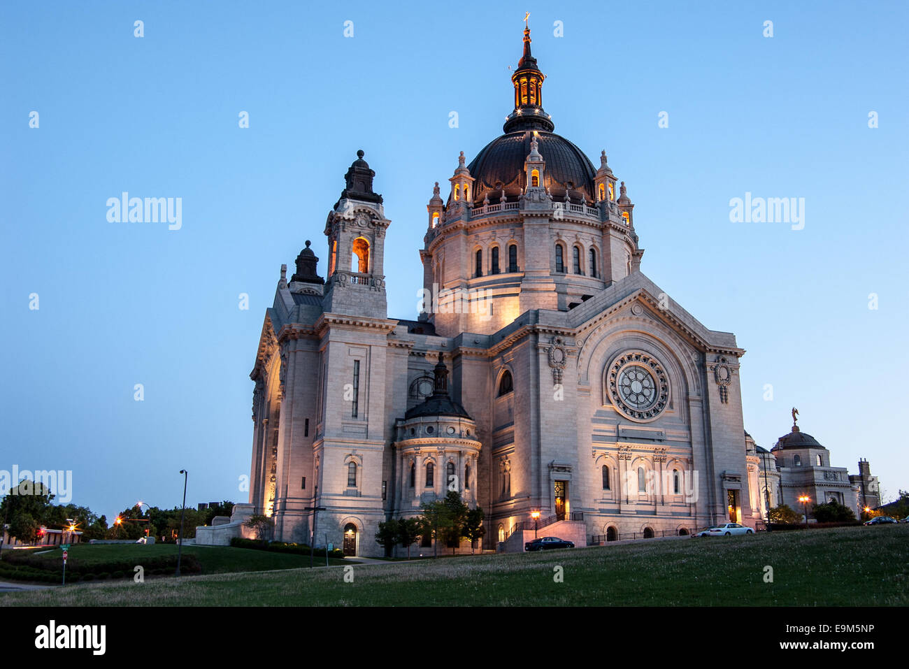 St Paul Cathedral Minnesota High Resolution Stock Photography and ...