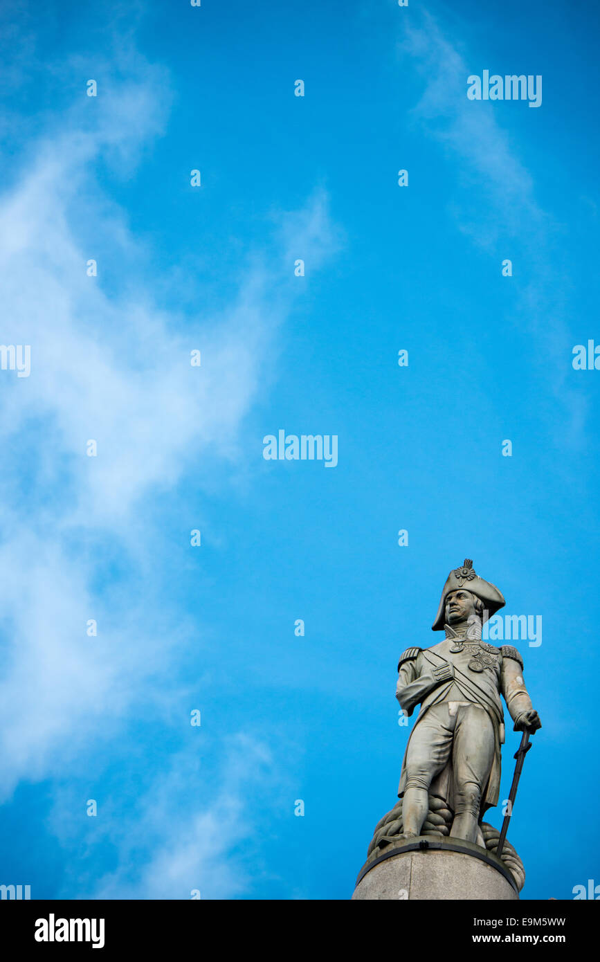 Nelson's Column Statue Of Admiral Horatio Nelson London // LONDON ...