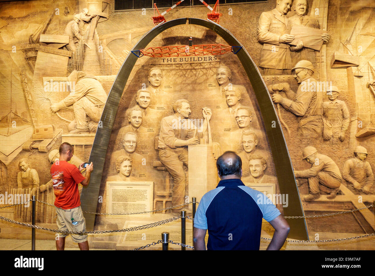 St louis gateway arch interior hi-res stock photography and images - Alamy