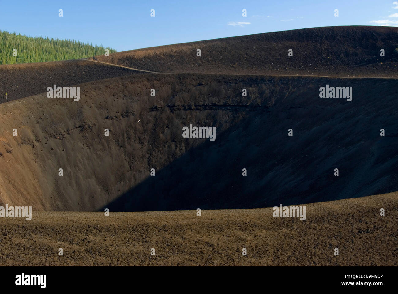 Cinder Cone crater, Lassen Volcanic National Park, California Stock ...