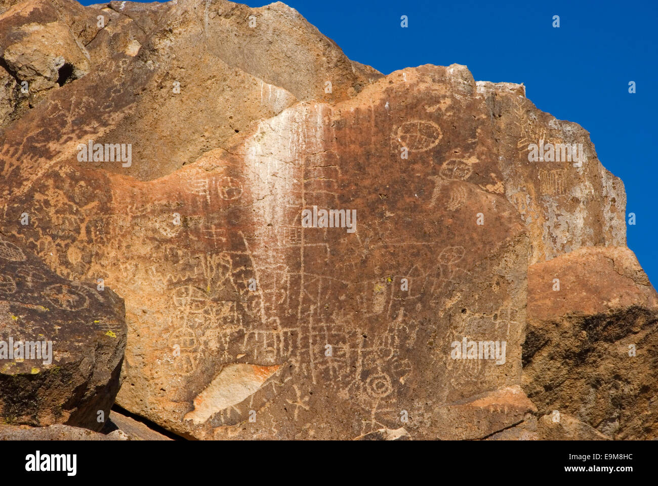 Fish Slough Petroglyphs Fish Slough Stock Photos & Fish Slough ...