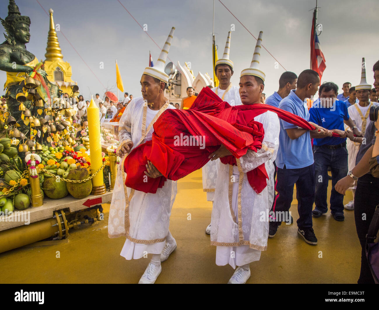Brahmin priests bangkok hi-res stock photography and images - Alamy
