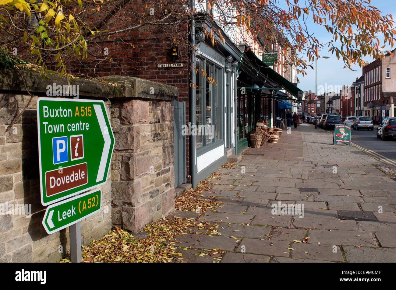 Ashbourne Church Street High Resolution Stock Photography and Images ...