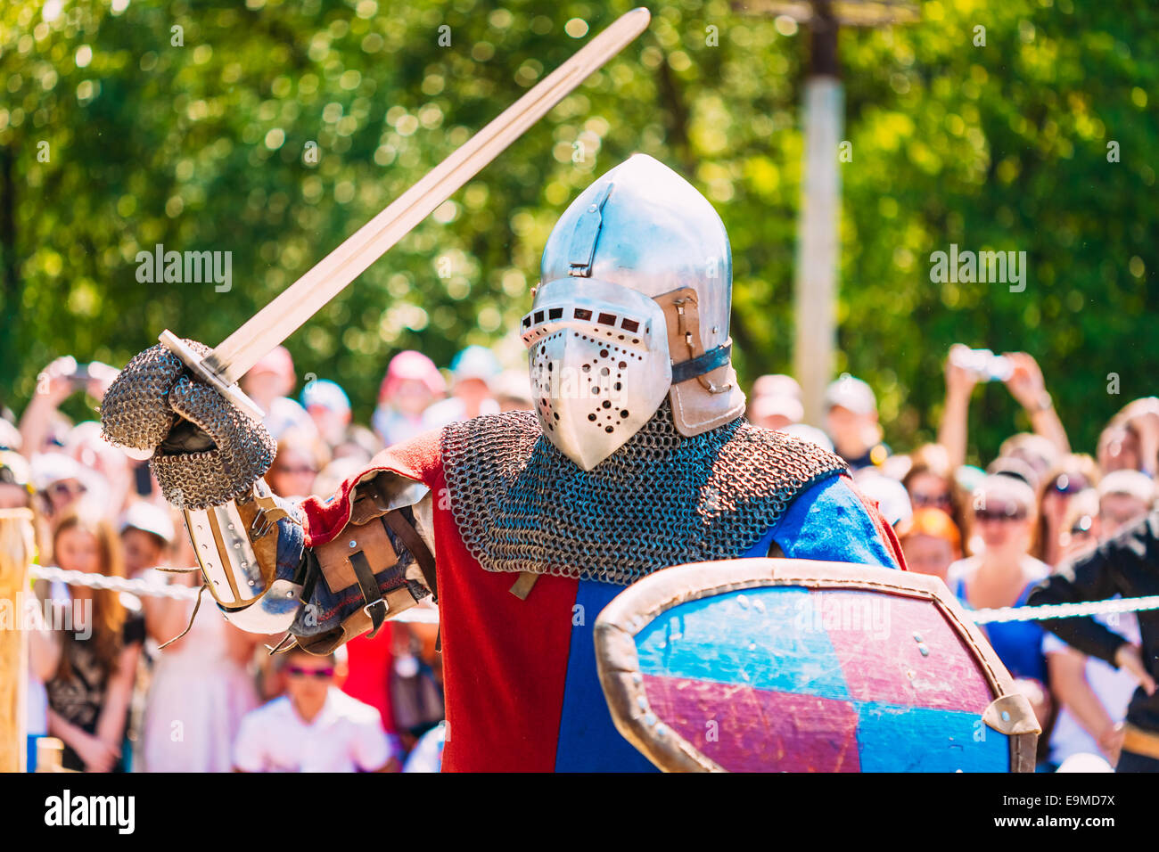 Crusader knight man sword hi-res stock photography and images - Alamy