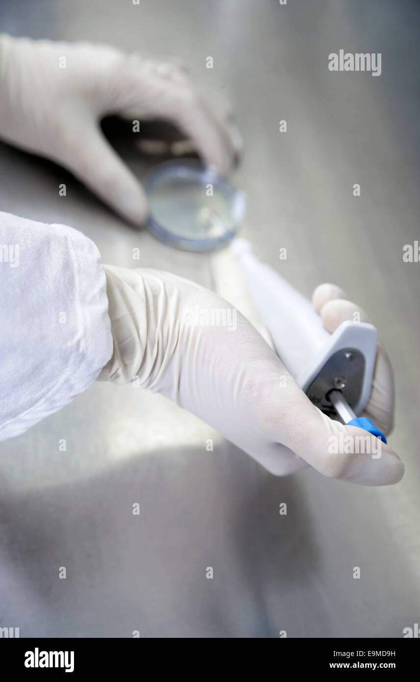 Close up pipette dropping medical hi-res stock photography and images ...