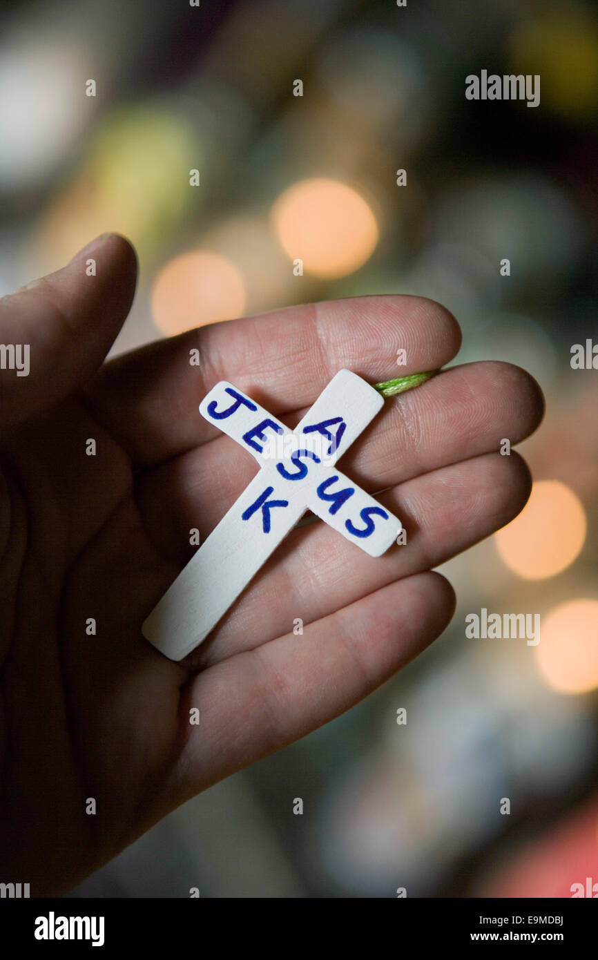 Small cross hi-res stock photography and images - Alamy