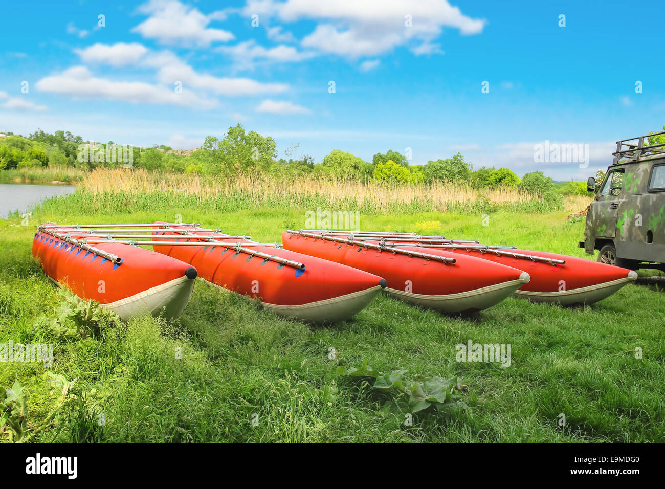 Rowing catamaran hi-res stock photography and images - Alamy