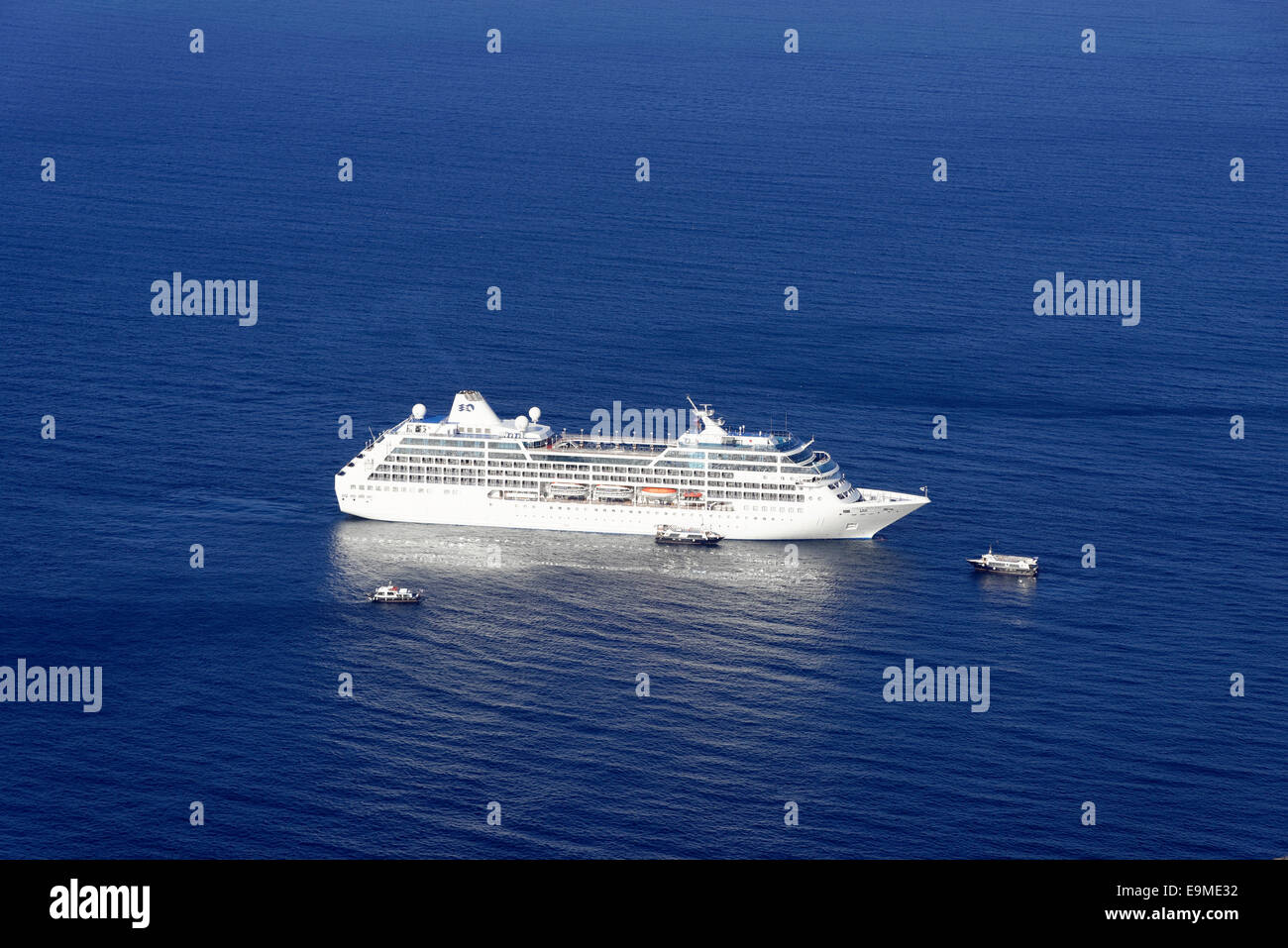 Ocean princess hi-res stock photography and images - Alamy