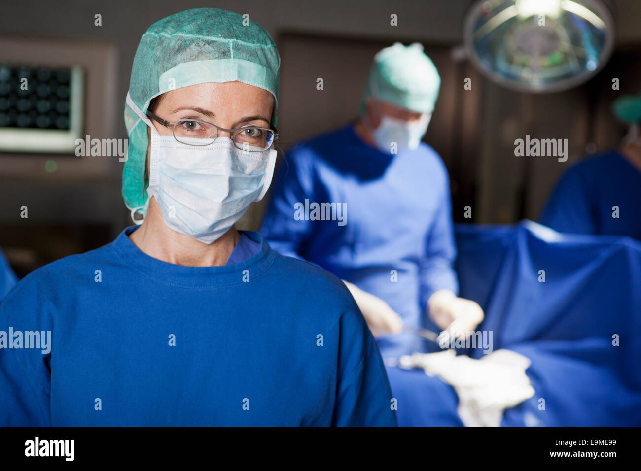 Portrait of a surgeon Stock Photo - Alamy