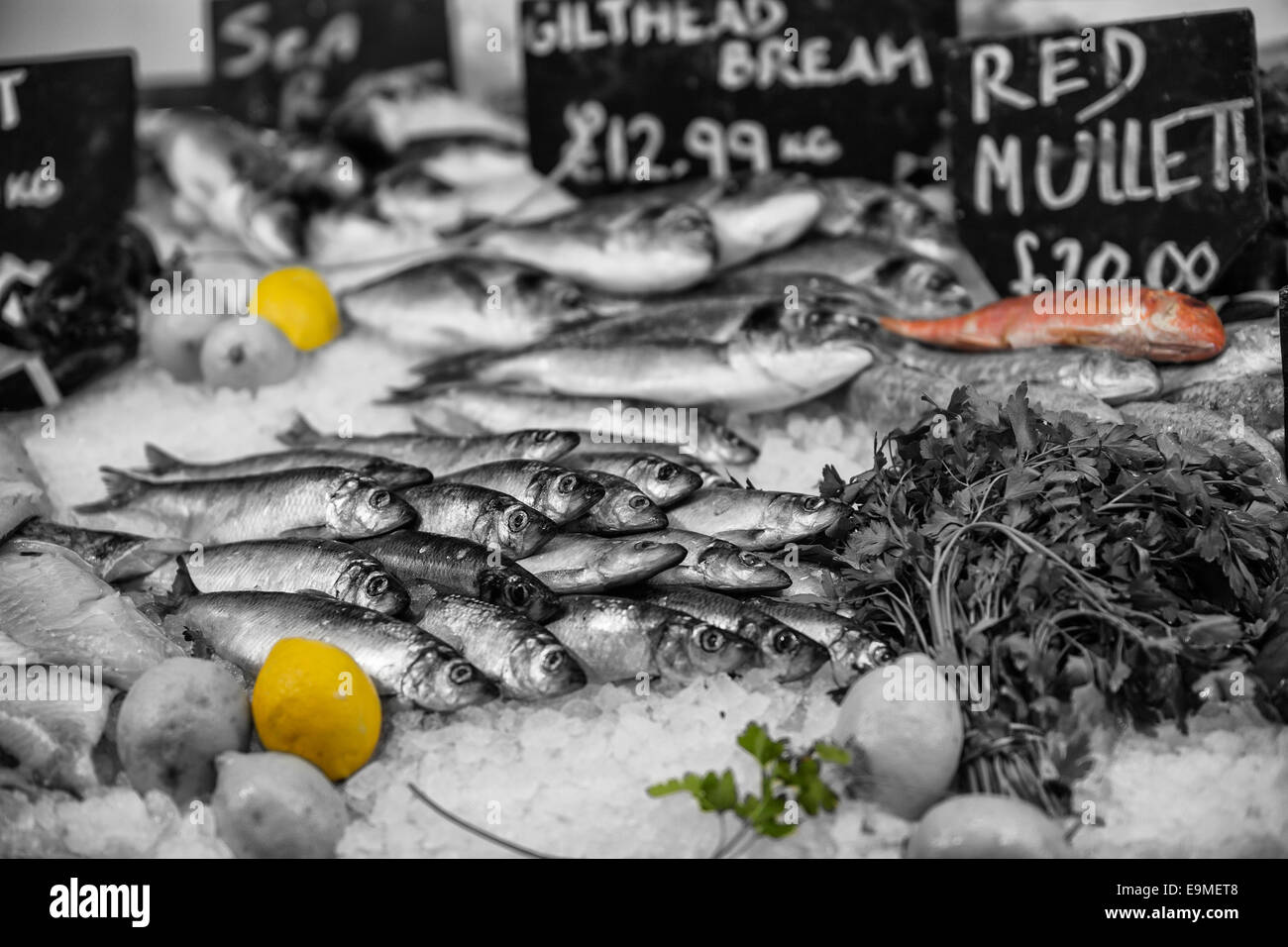 Whitstable fish market seafood hi-res stock photography and images - Alamy