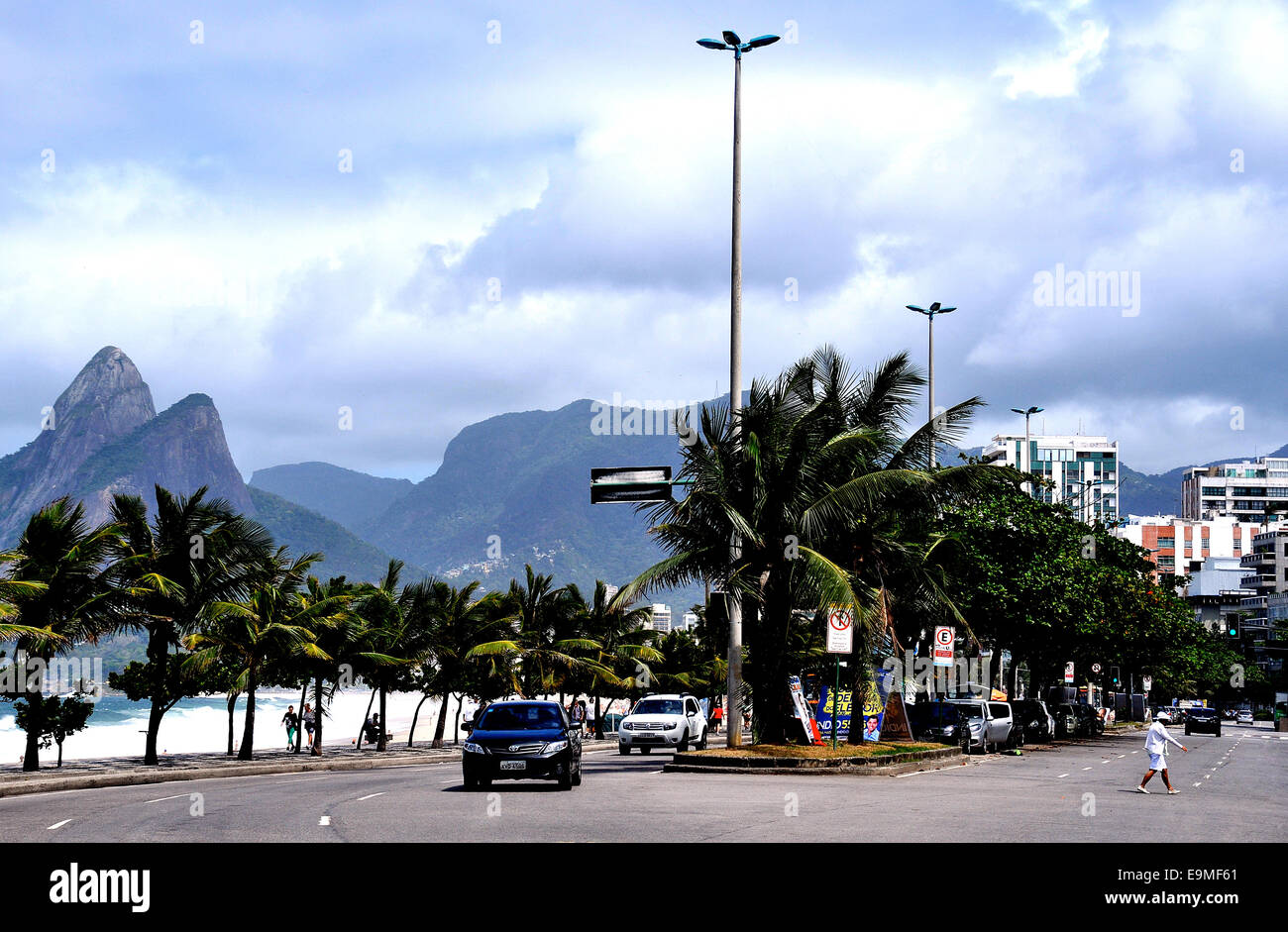 Rio street scene hi-res stock photography and images - Alamy