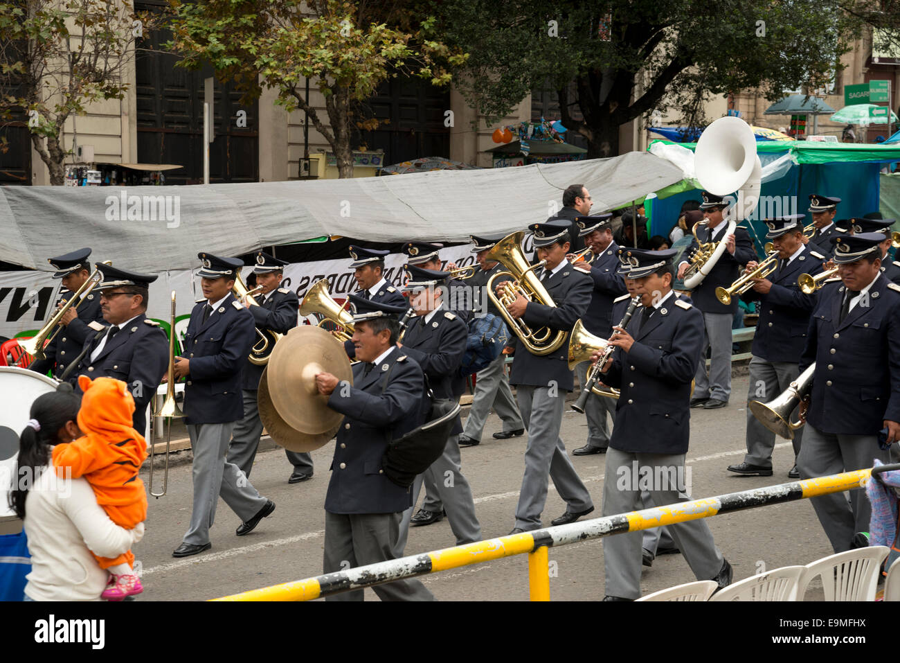 Carnival procession in La Paz, Bolivia Stock Photo - Alamy