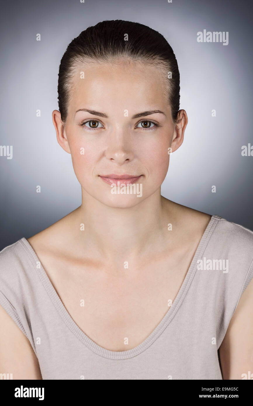 Young woman portrait face close hi-res stock photography and images - Alamy