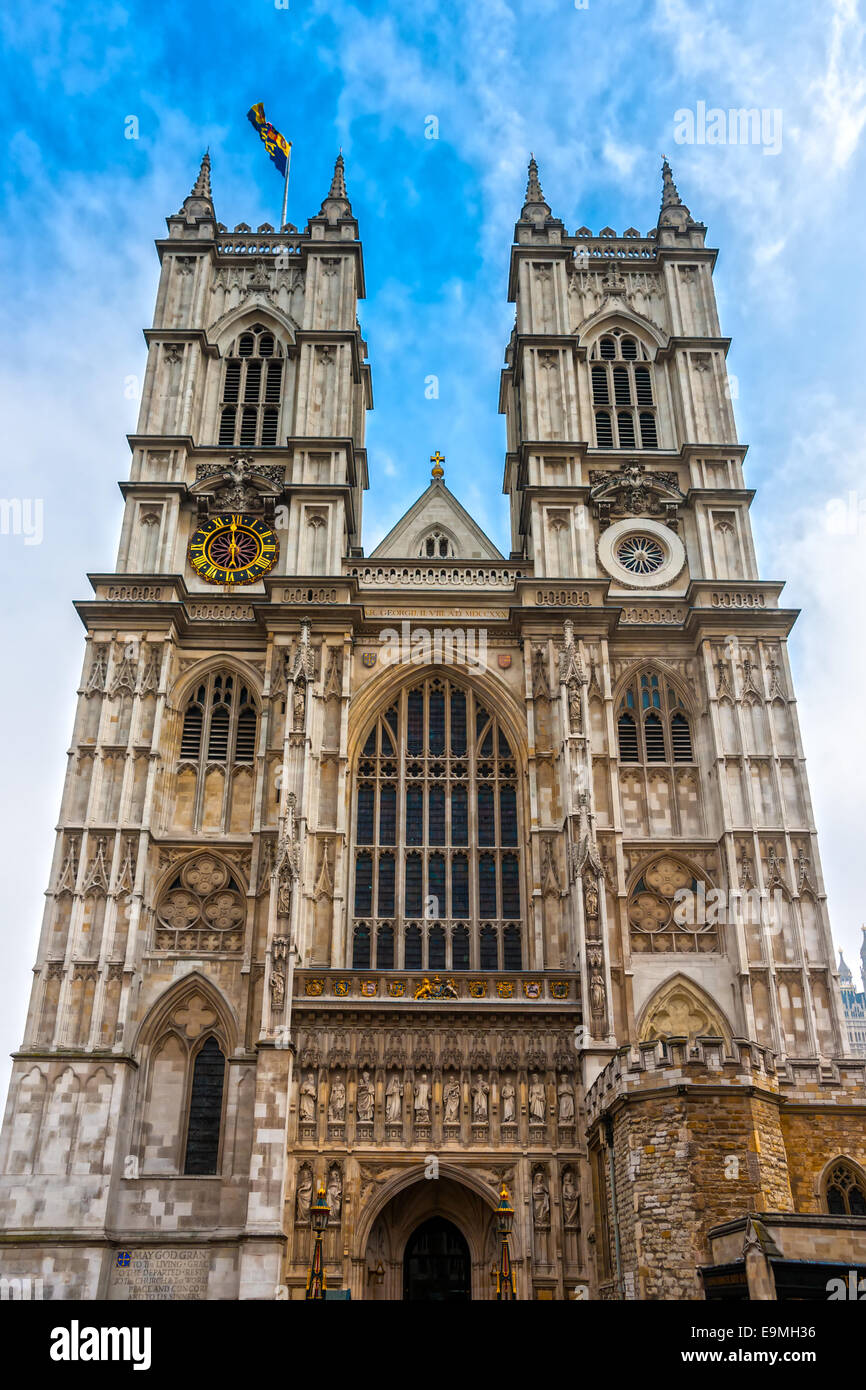 Rose window westminster abbey hi-res stock photography and images - Alamy