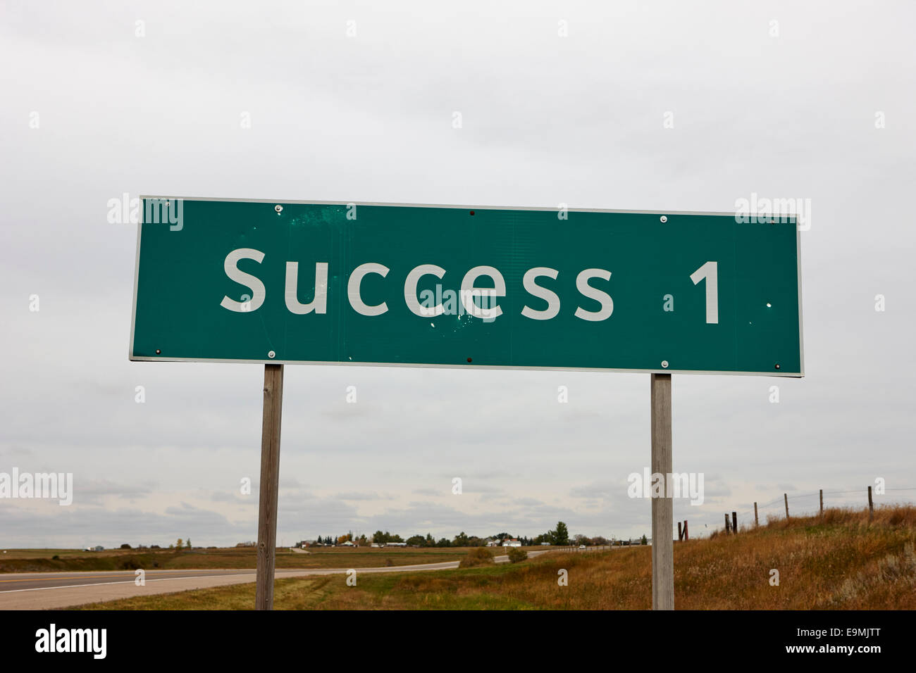 Kilometre road sign hi-res stock photography and images - Alamy