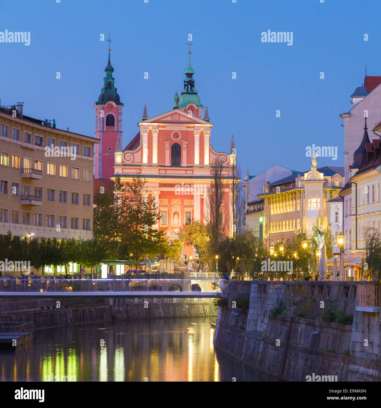 Romantic medieval hi-res stock photography and images - Alamy