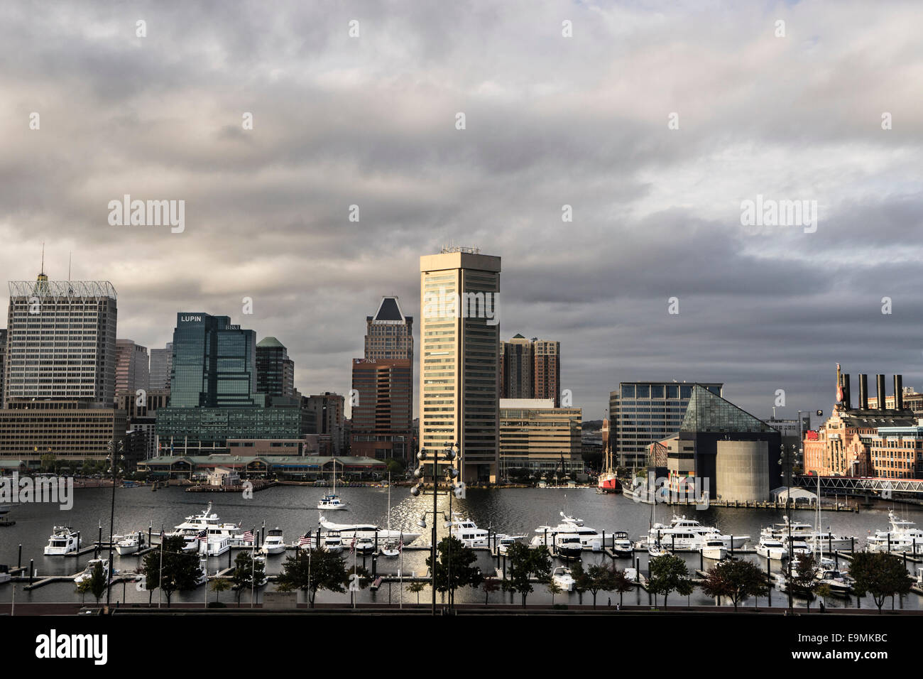 Baltimore inner harbor hi-res stock photography and images - Alamy