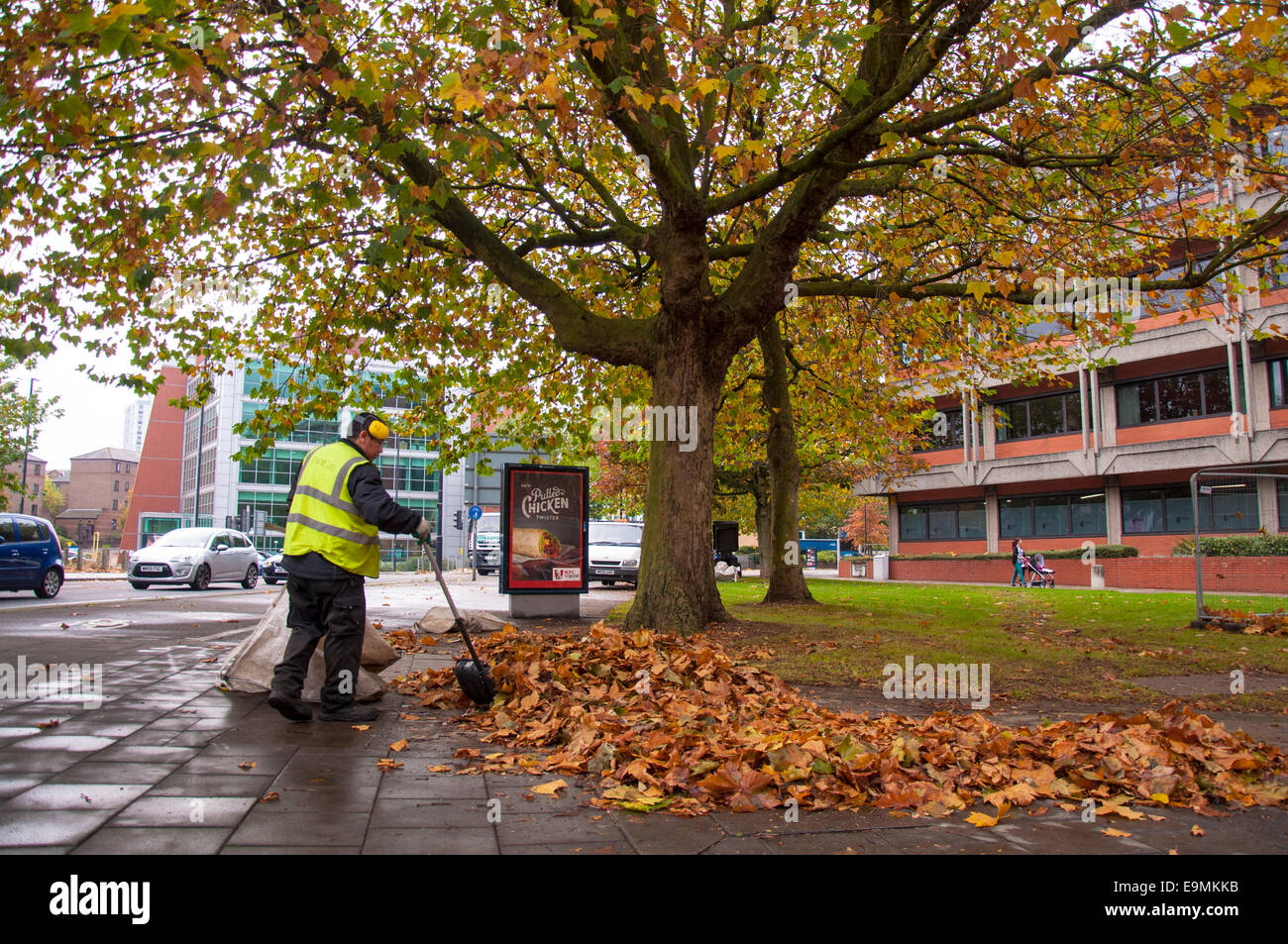 Bristol, UK. 30th October, 2014. Council workers removing autumn leaves ...