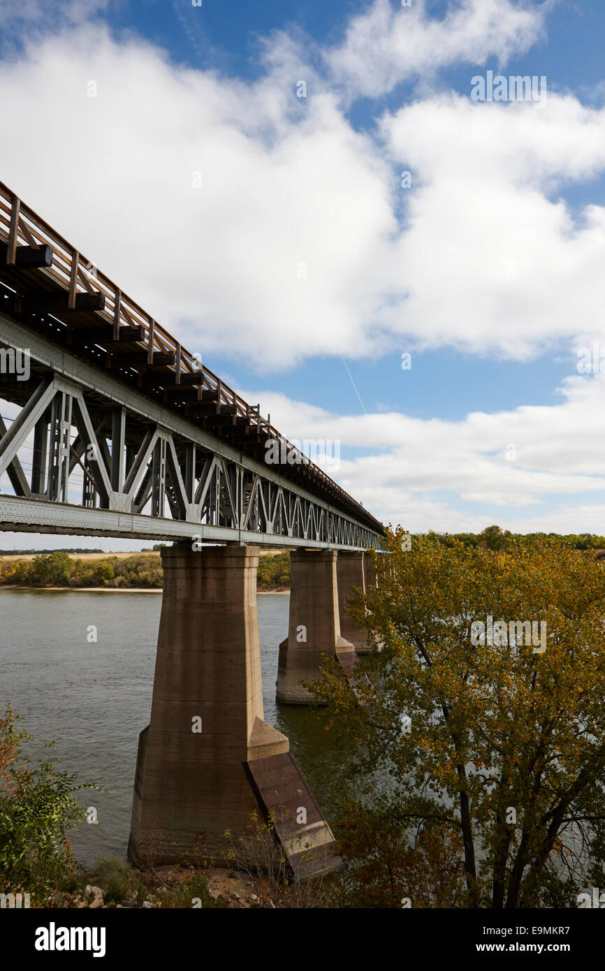 Cp railway bridge saskatoon hi-res stock photography and images - Alamy