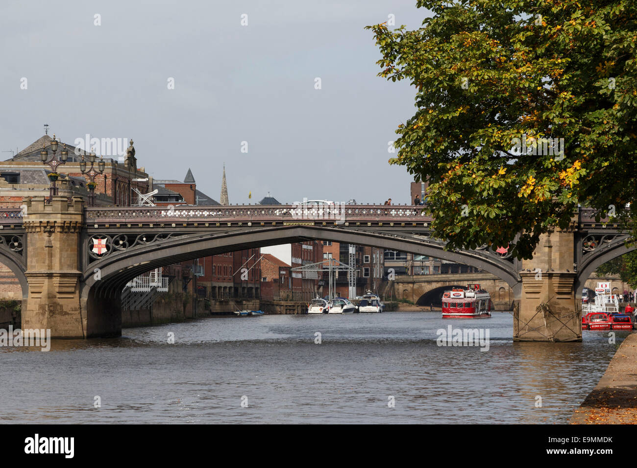 Yorks historical buildings hi-res stock photography and images - Alamy