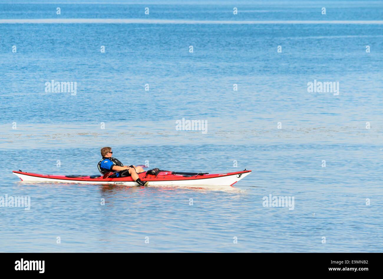 Canoe nature uk hi-res stock photography and images - Alamy