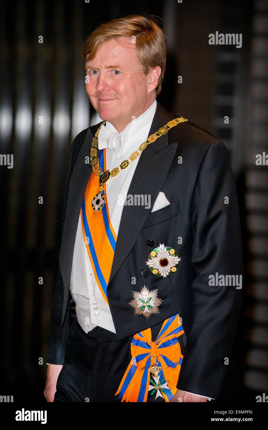 Tokyo, Japan. 29th Oct, 2014. Dutch King Willem-Alexander attends a ...