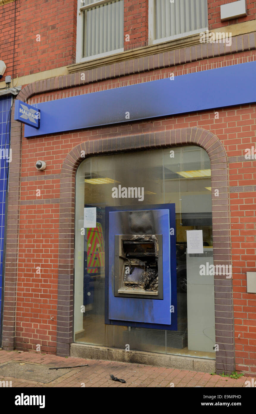 Bristol, UK. 30th October, 2014. Another ATM Cash point robbery , East ...