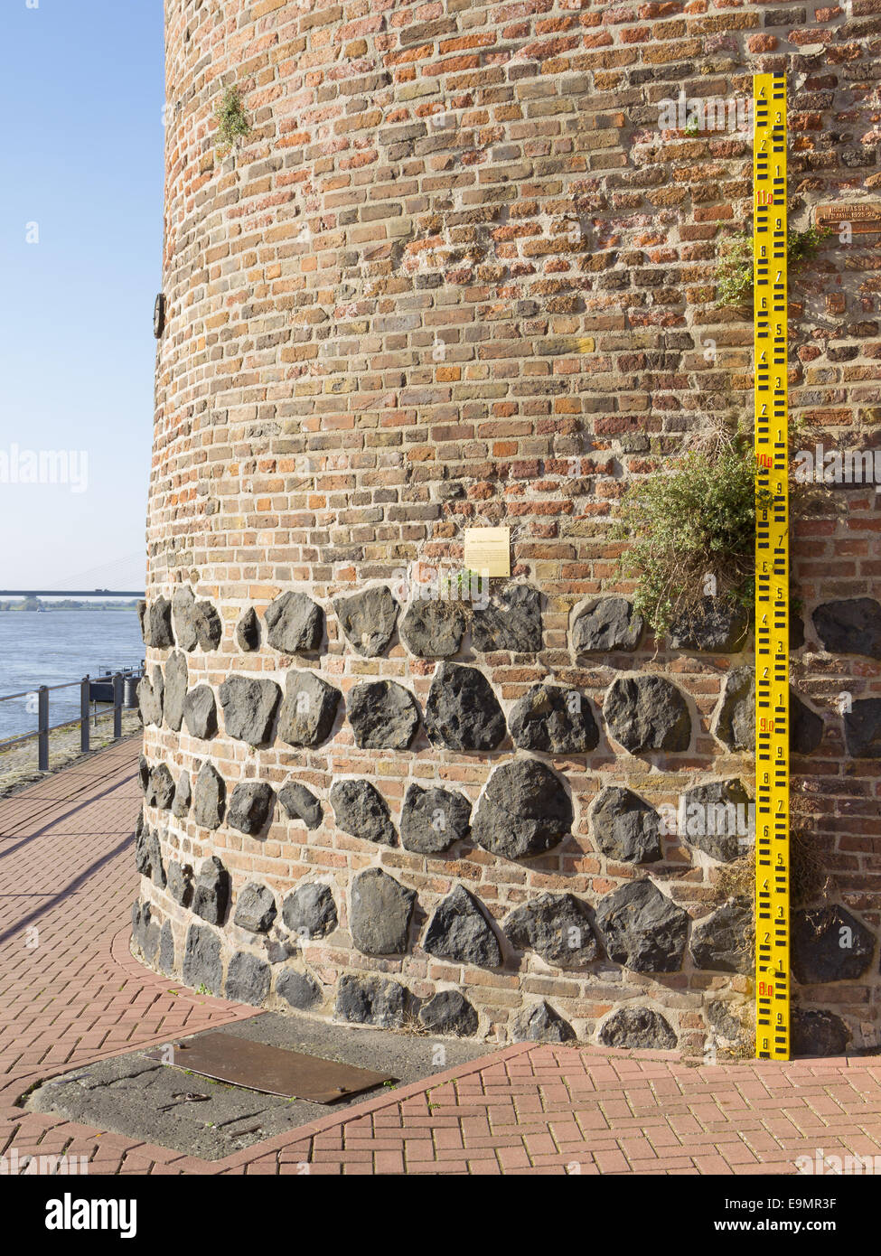 Flood marker hi-res stock photography and images - Alamy