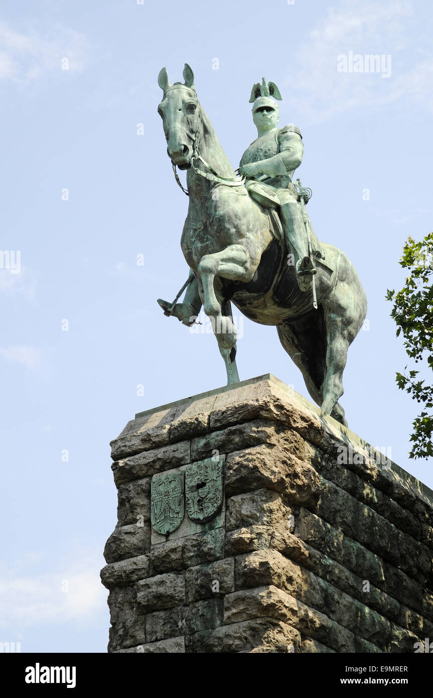 Equestrian statue, Cologne, Germany Stock Photo - Alamy