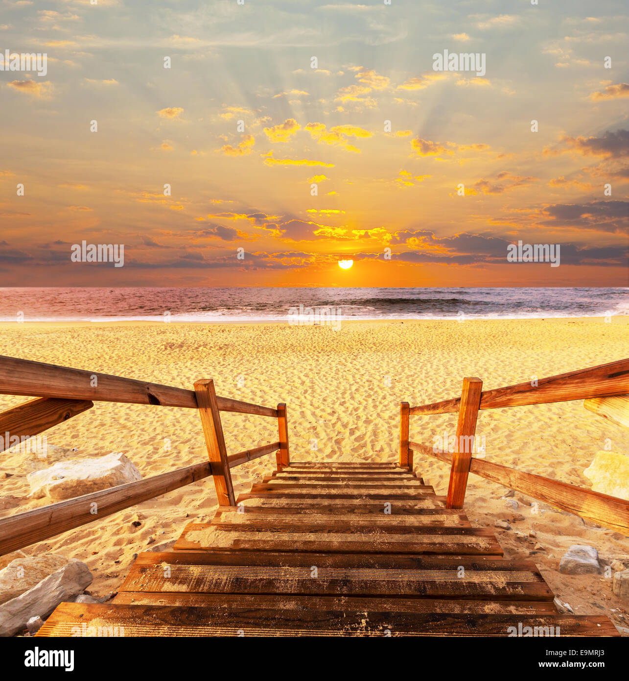 Boardwalk on beach Stock Photo - Alamy
