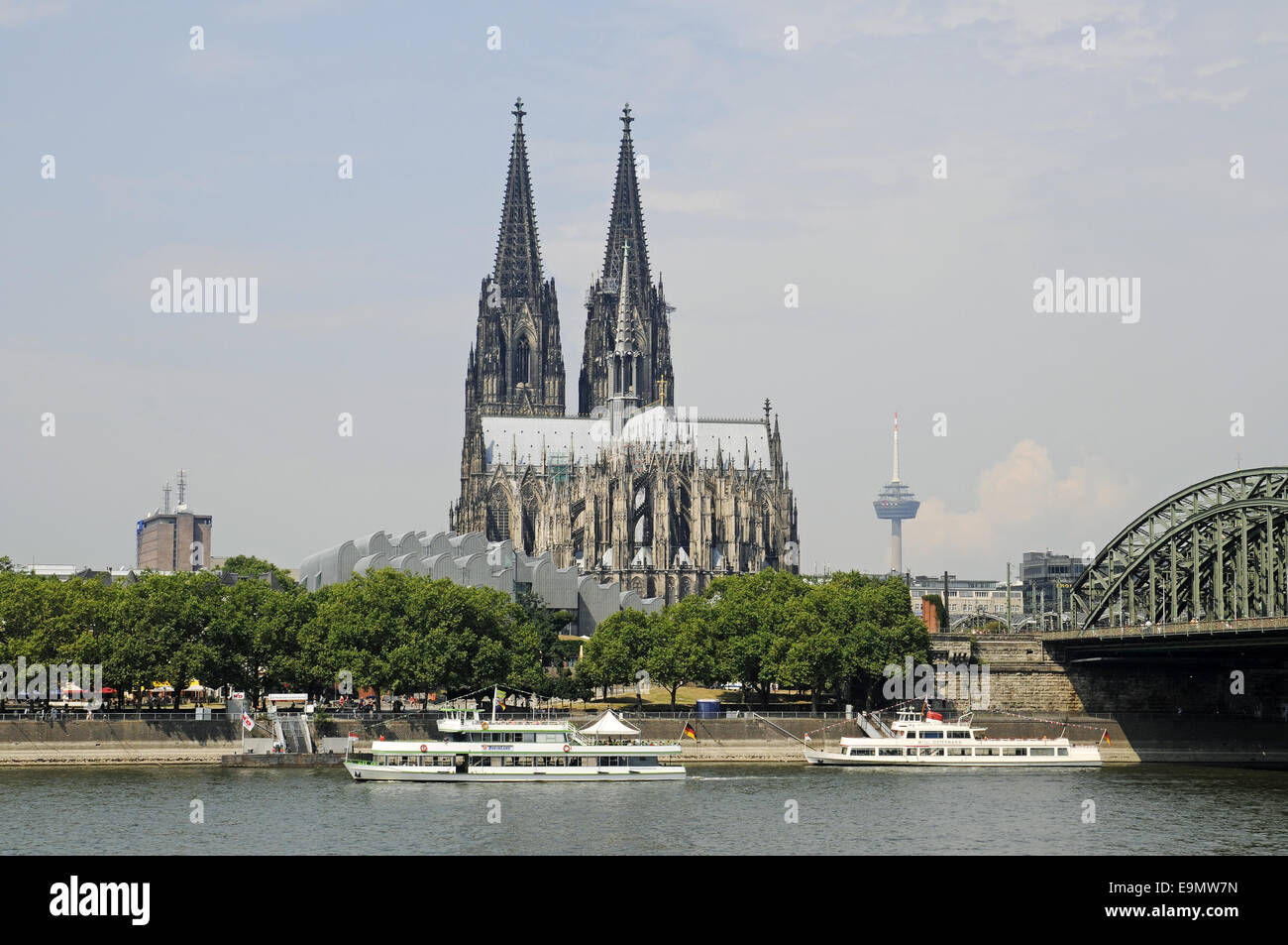 Cologne riverside rhine river hi-res stock photography and images - Alamy