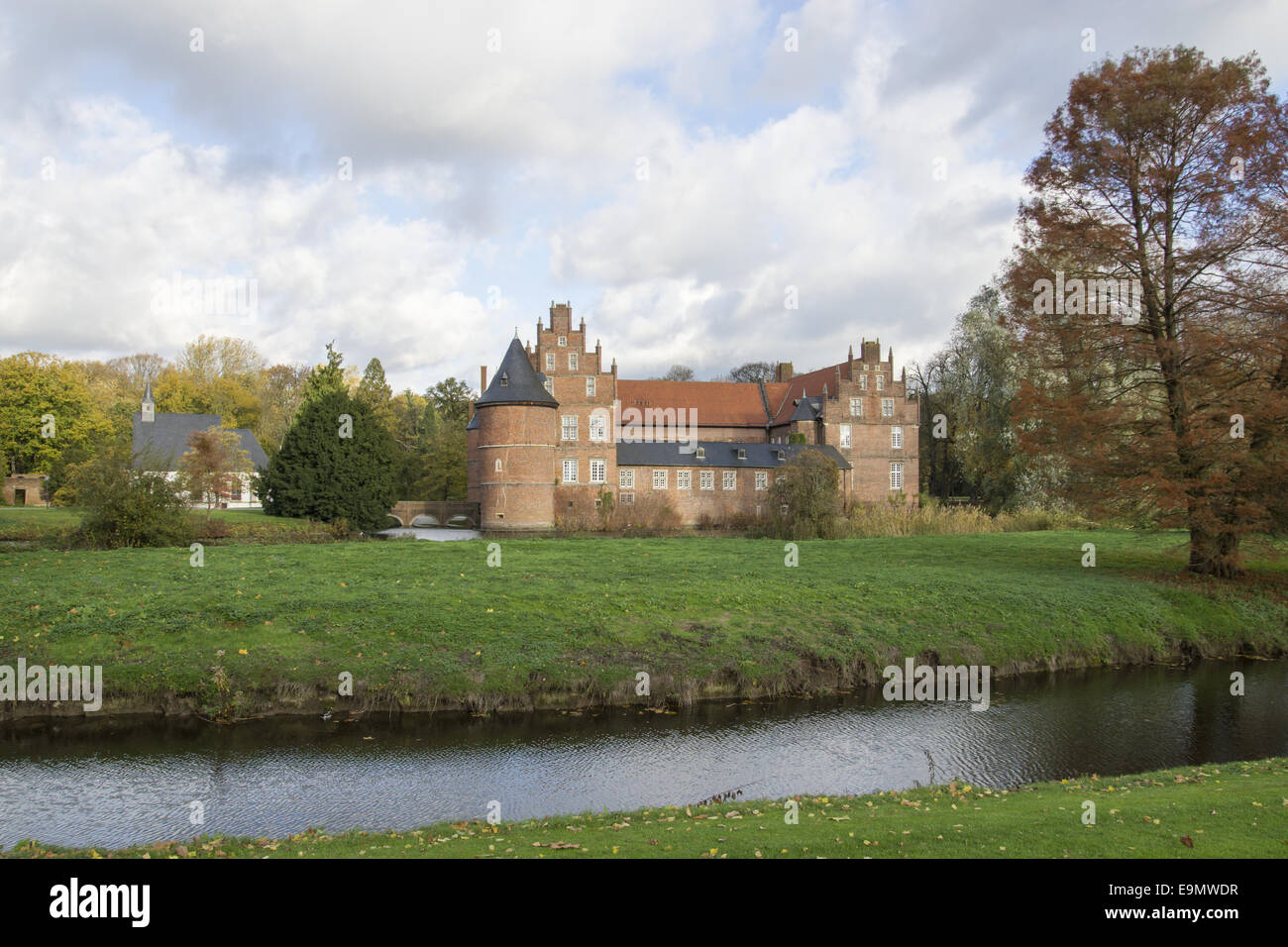 Moated Castle in Herten, Germany Stock Photo - Alamy