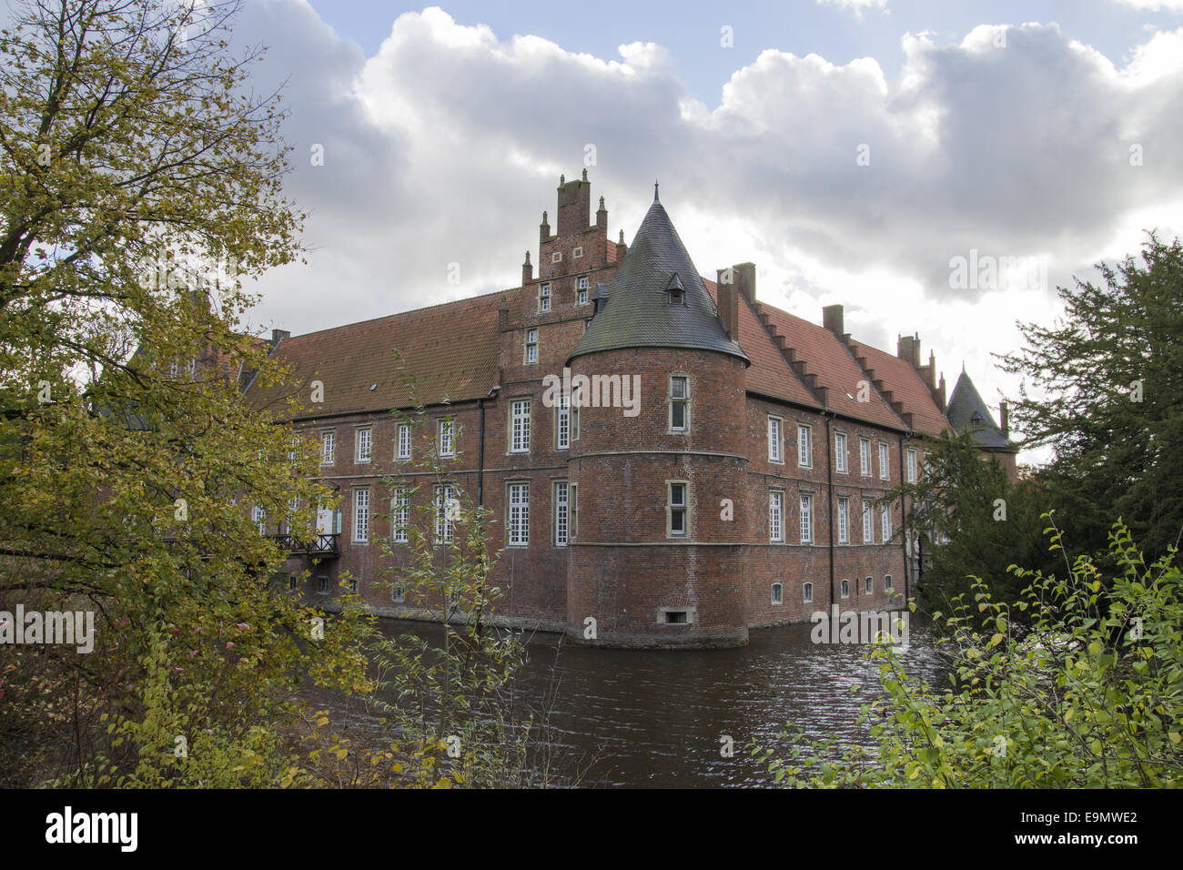 Moated Castle in Herten, Germany Stock Photo - Alamy