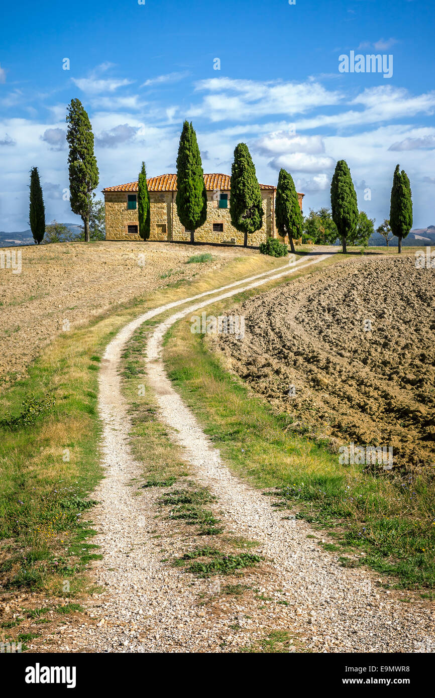 Tuscany mansion hi-res stock photography and images - Alamy