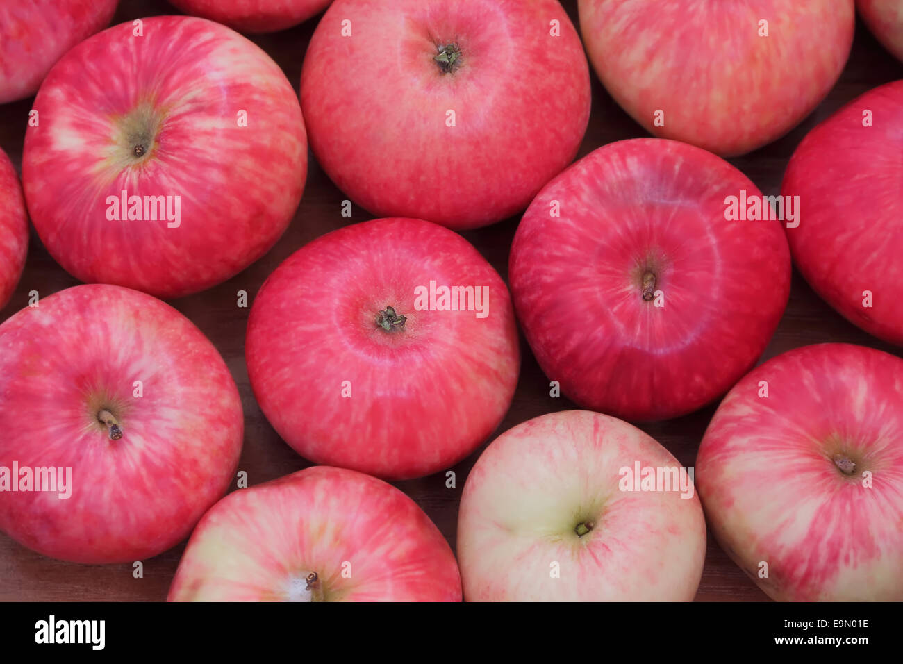 Background of red apples Stock Photo - Alamy