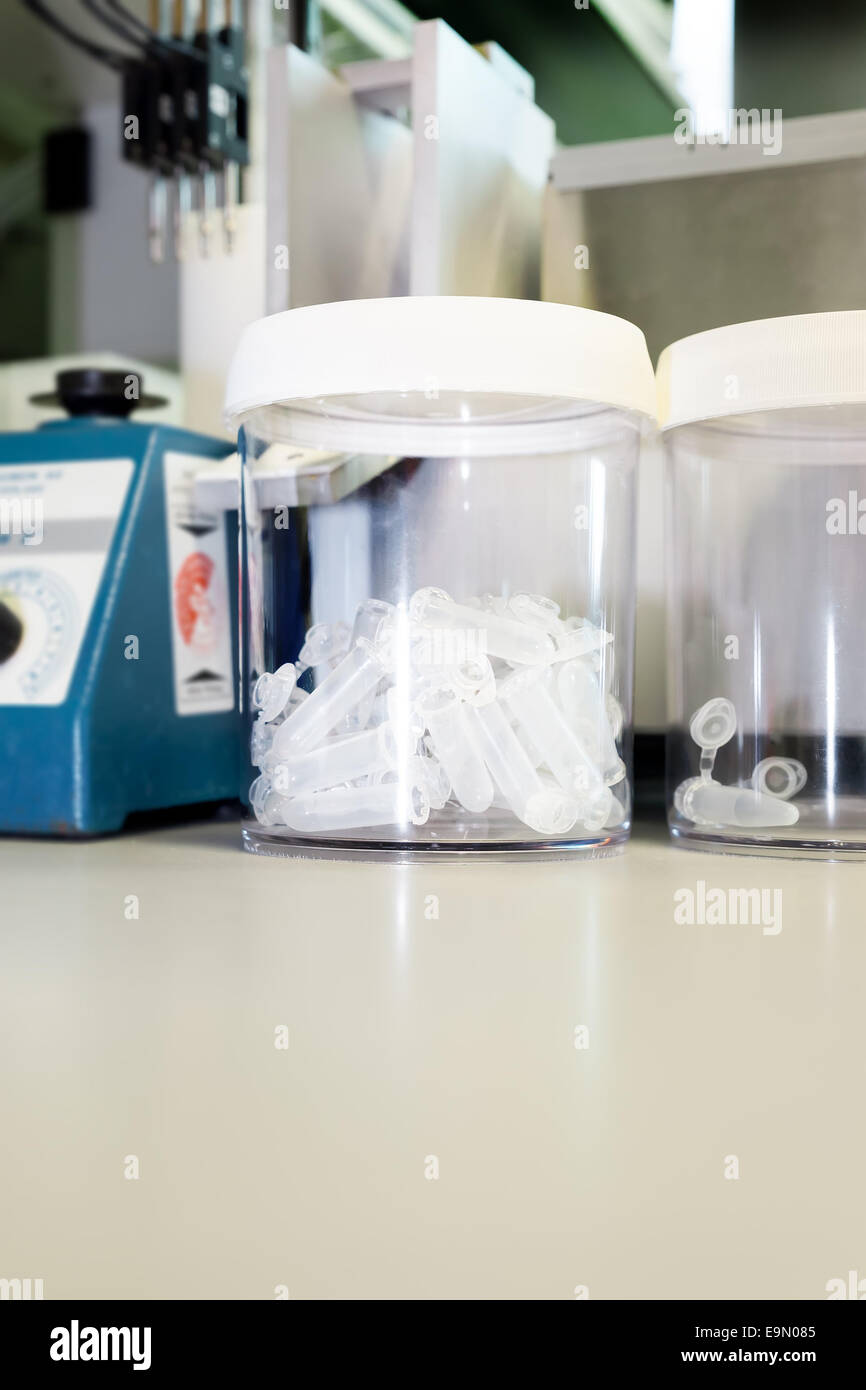 Laboratory instrument hi-res stock photography and images - Alamy