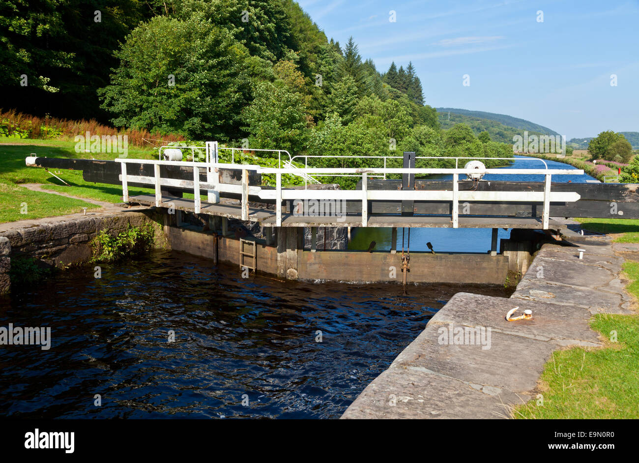 Lock on the Crinan Canal in Scotland Stock Photo - Alamy
